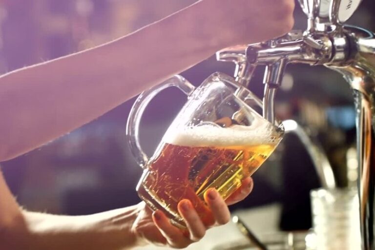 Michelob Ultra vs. Miller Lite - A Taste Test Showdown - True Beer