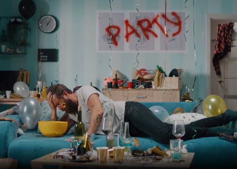 Tipsy vs Drunk: What’s the Difference From Light Buzzes to Heavy Hits